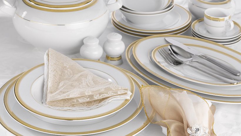 Signs It’s Time to Update Your Dinnerware