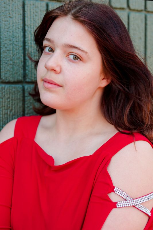 Makaila Cameron Chats Acting, Singing And iPOP