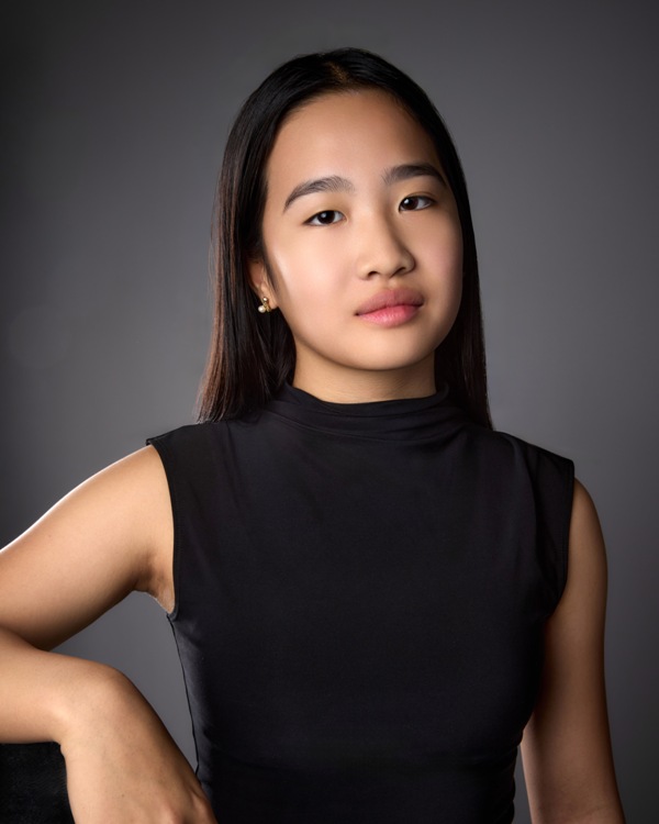 Amberle Cheng, A Dream-Driven Young Performer Blending Intellect ...