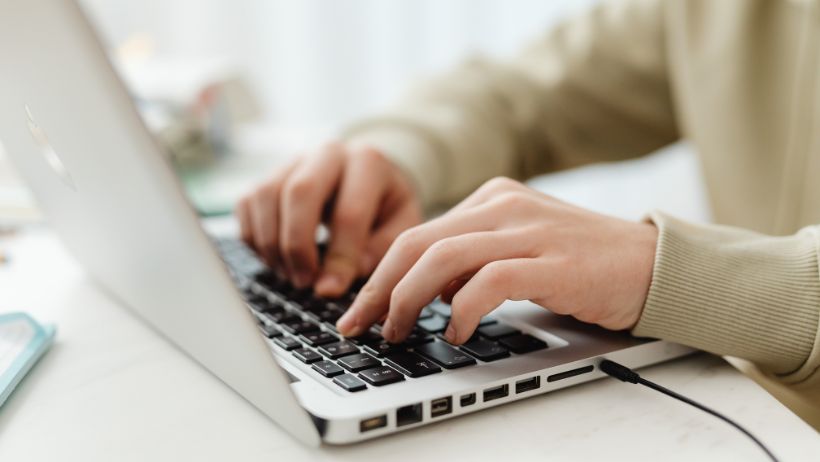 What's the Cheapest Legit Way to Get a Windows 11 Pro Key?